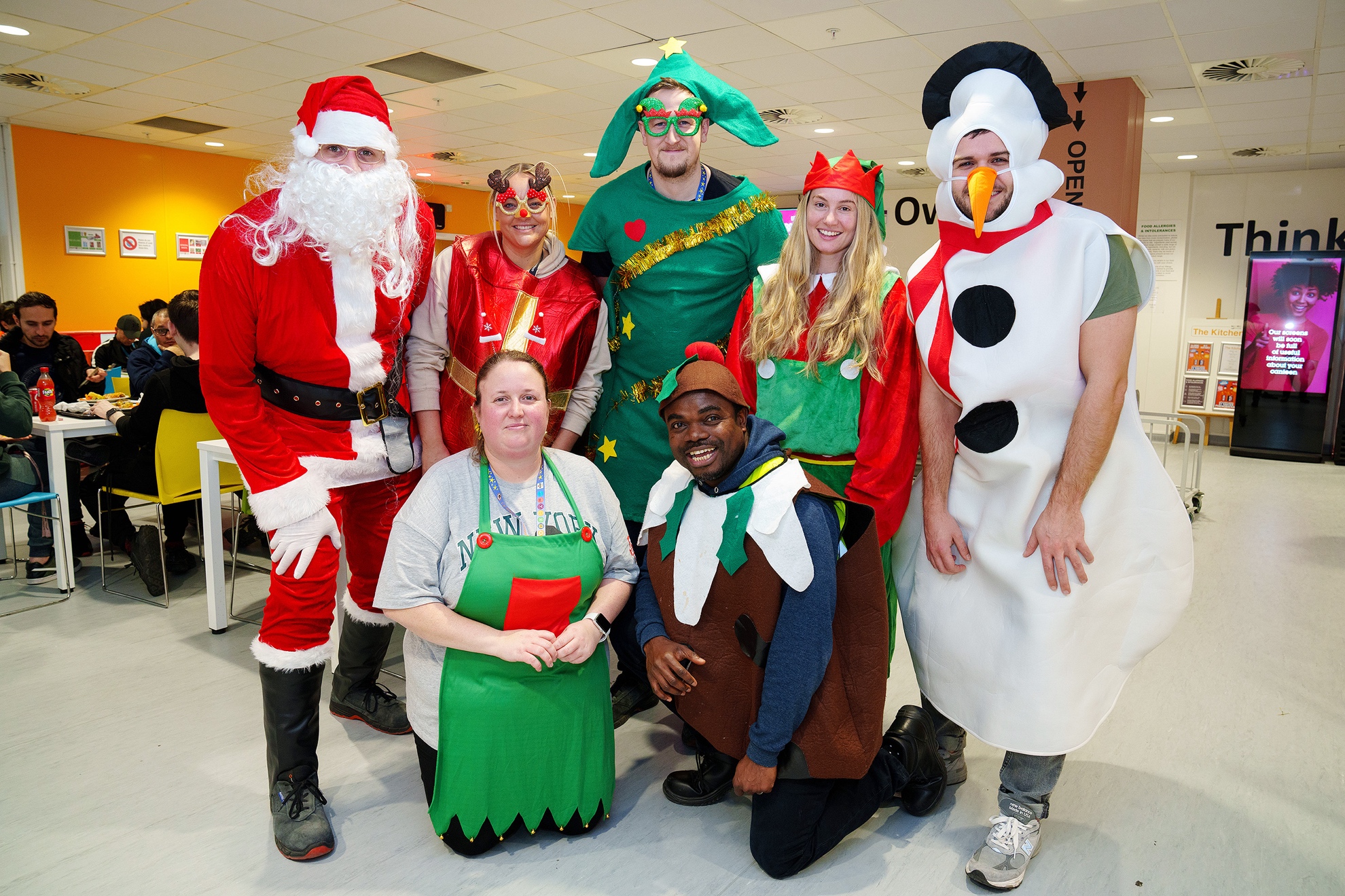 AMAZON TEAM SHARES FESTIVE CHEER AT MANCHESTER FULFILMENT CENTRE - The ...